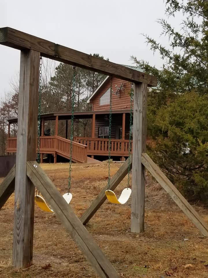 Lodge & Cabins – Backwoods Lodge & Cabins