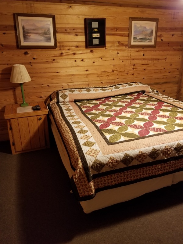 Lodge & Cabins – Backwoods Lodge & Cabins