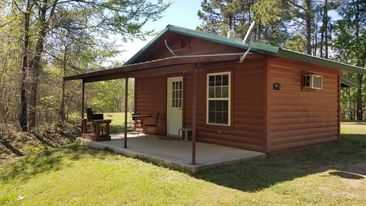 Lodge & Cabins – Backwoods Lodge & Cabins